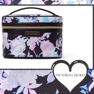 Victoria's Secret | Bags | Mini Train Case Compact Cosmetic Zippered ...